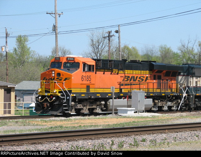 BNSF 6185